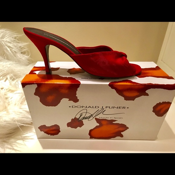 Donald J. Pliner | Shoes | Donald J Pliner Jinny Red Heels 8m | Poshmark
